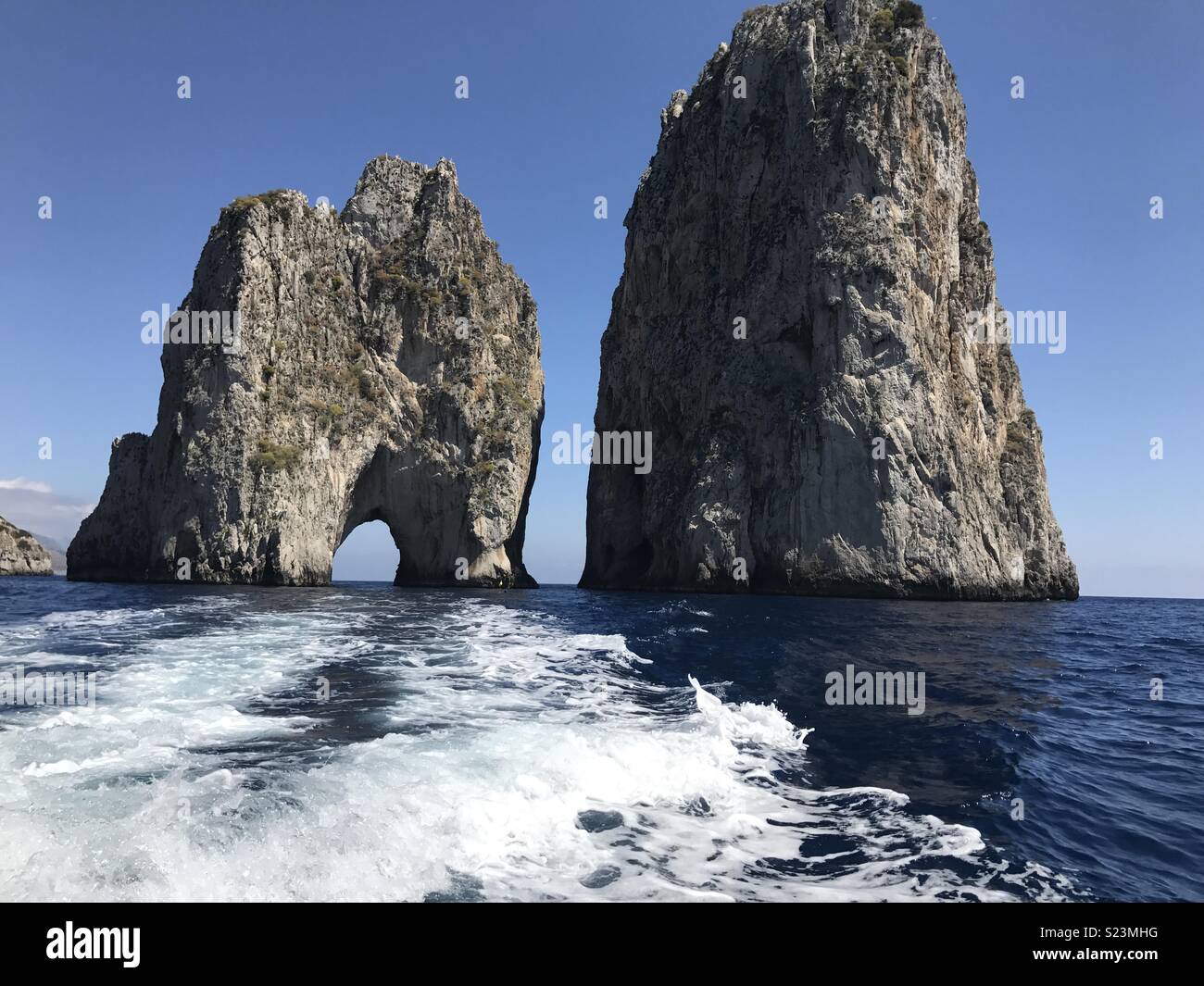 Capri water hi-res stock photography and images - Alamy