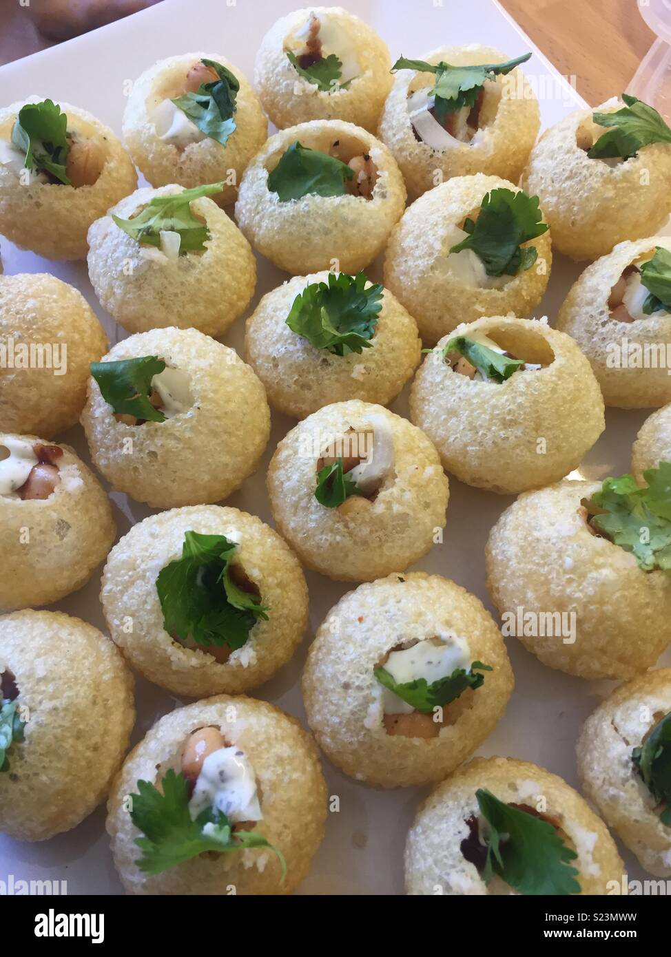 Gol gappe hi-res stock photography and images - Alamy