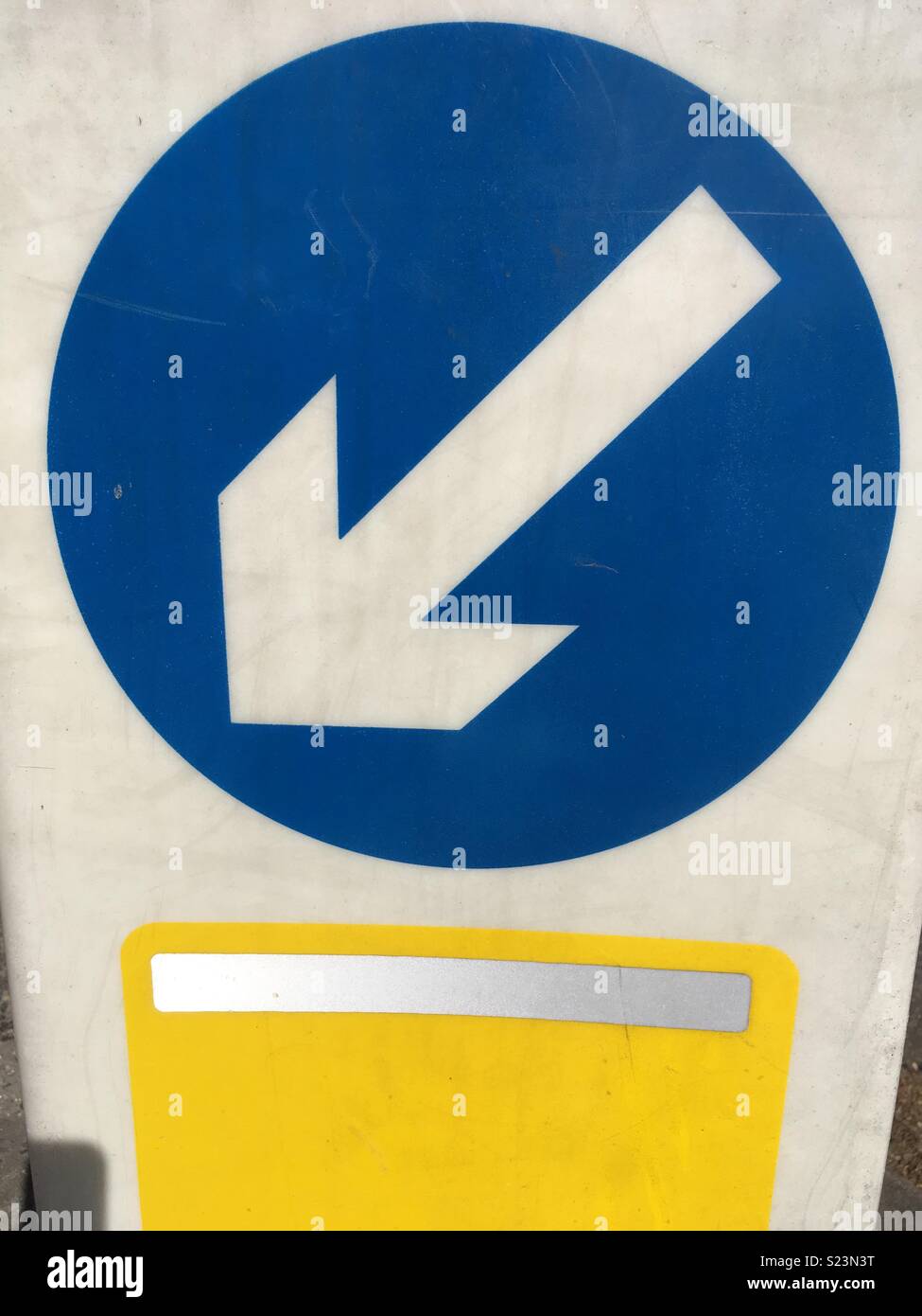 Blue traffic sign Stock Photo - Alamy