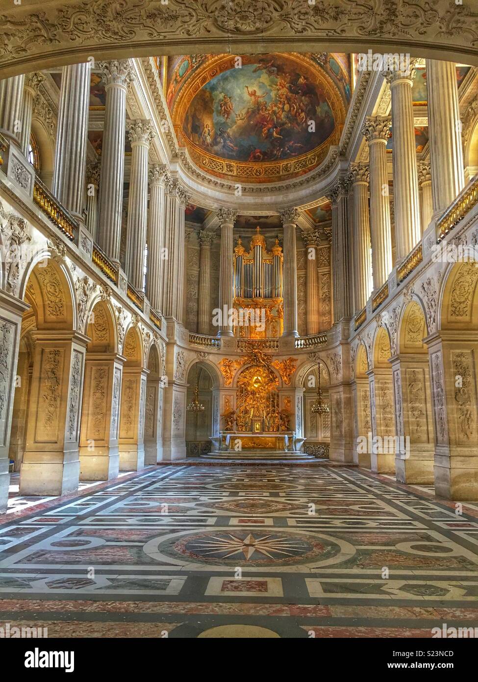 Inside the palace of versailles hi-res stock photography and images - Alamy