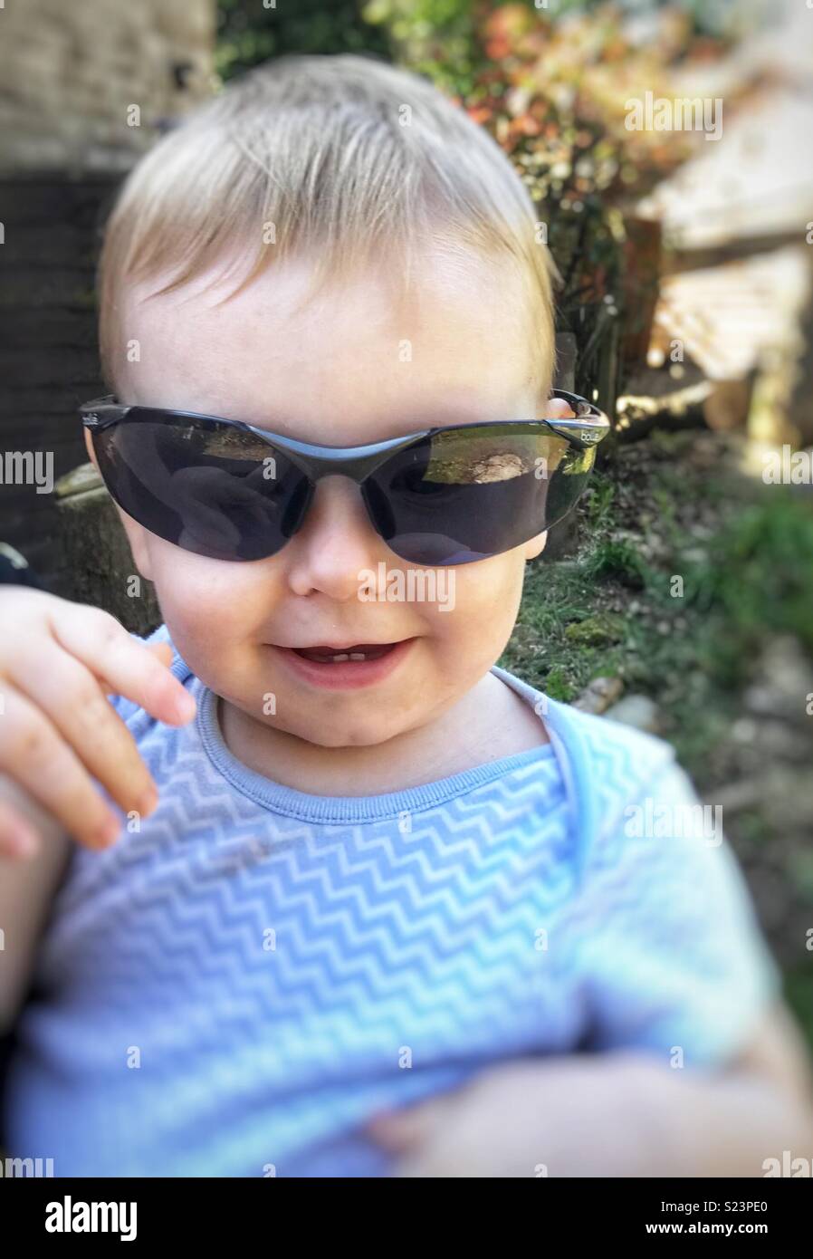 Baby shades hi-res stock photography and images - Alamy