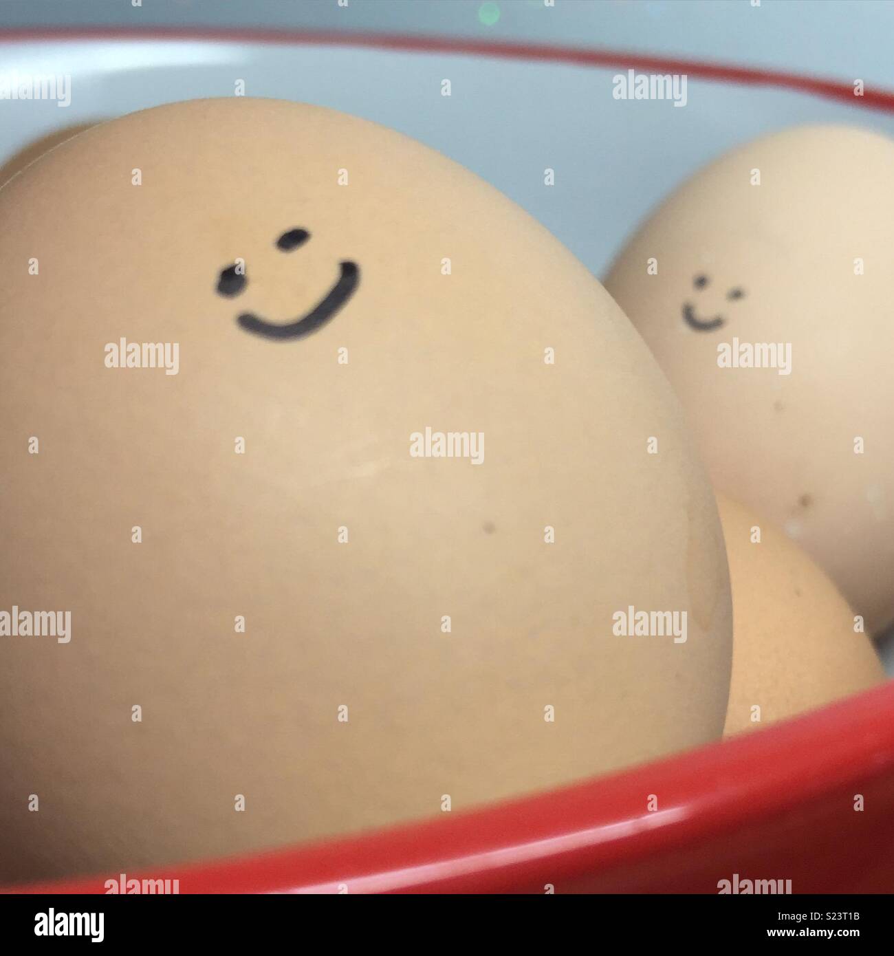 Smile eggs hi-res stock photography and images - Alamy