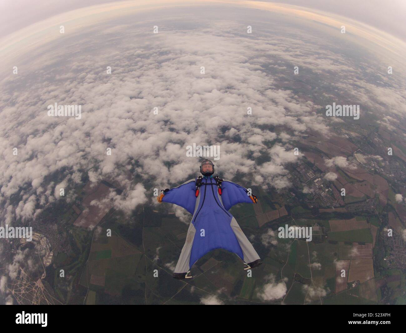 Skydiving wingsuit hi-res stock photography and images - Alamy