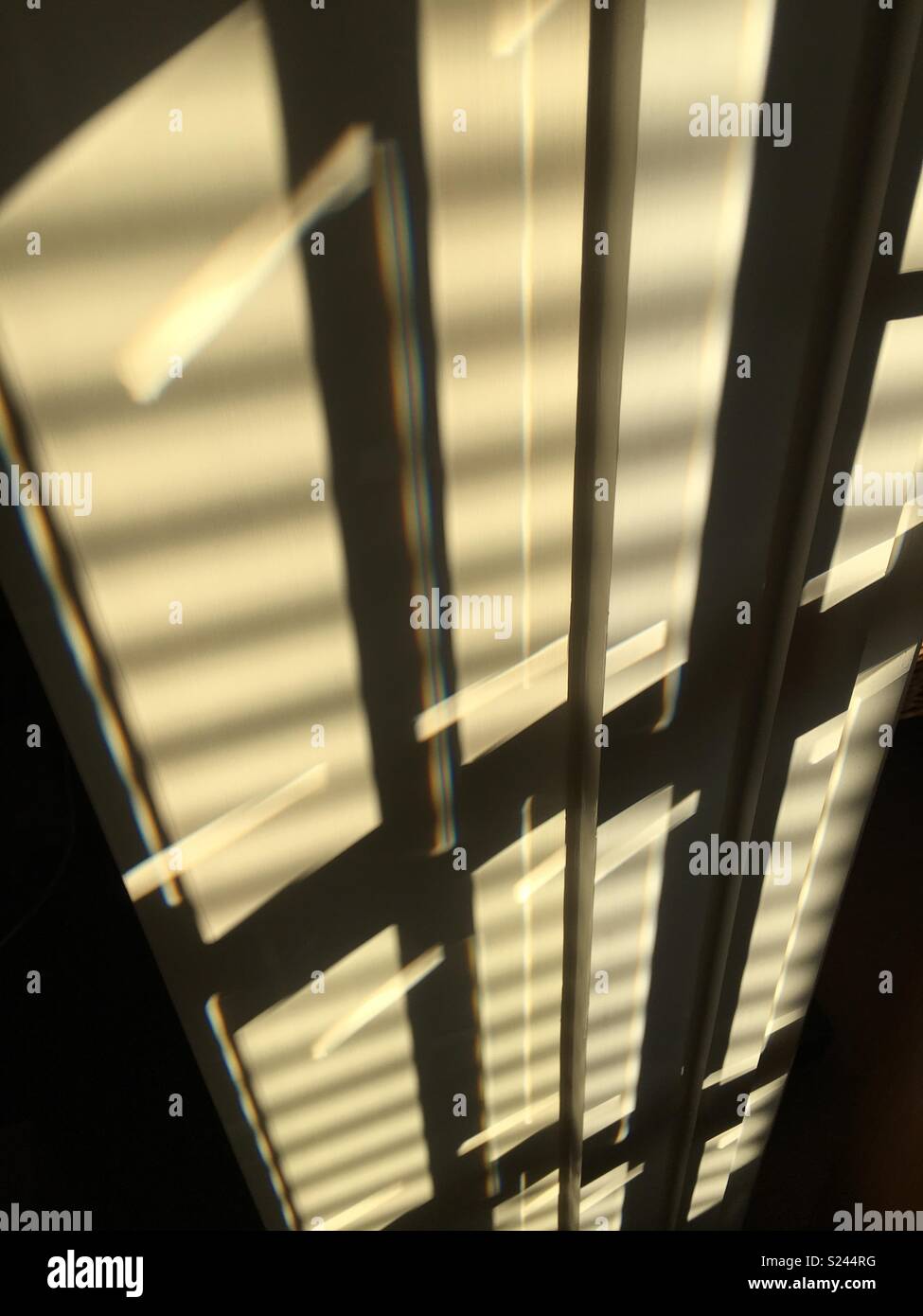 Light through a window hi-res stock photography and images - Alamy