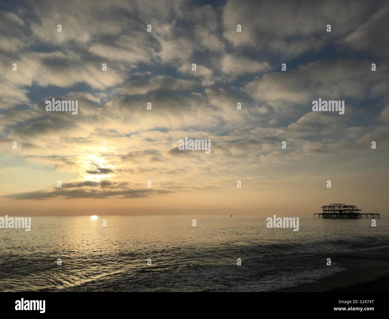 Brighton sunset hi-res stock photography and images - Alamy