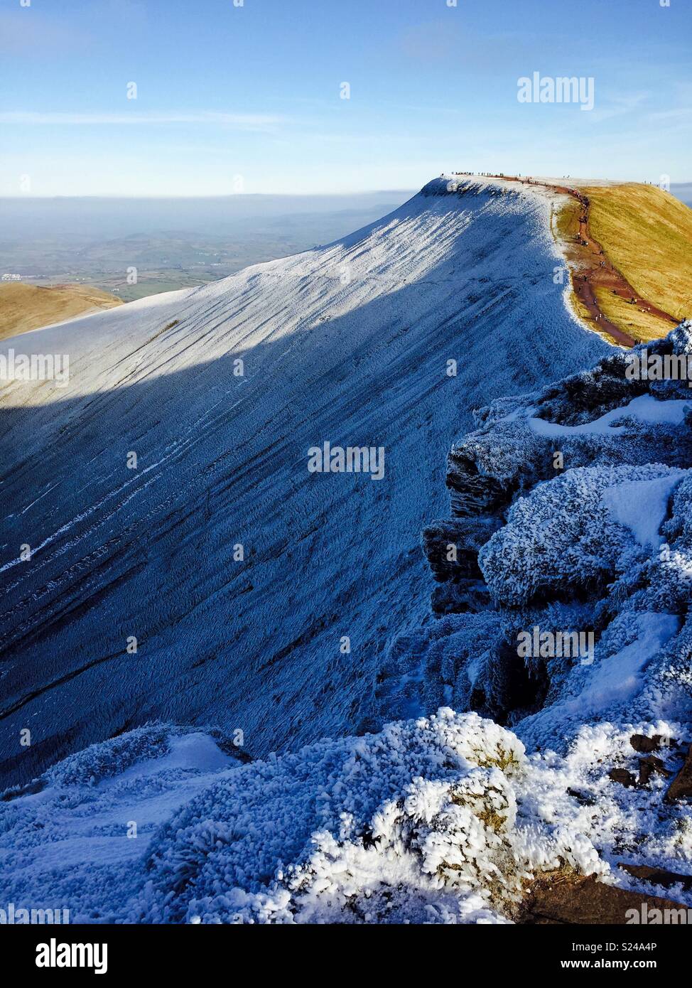 Pen y fan winter hi-res stock photography and images - Alamy