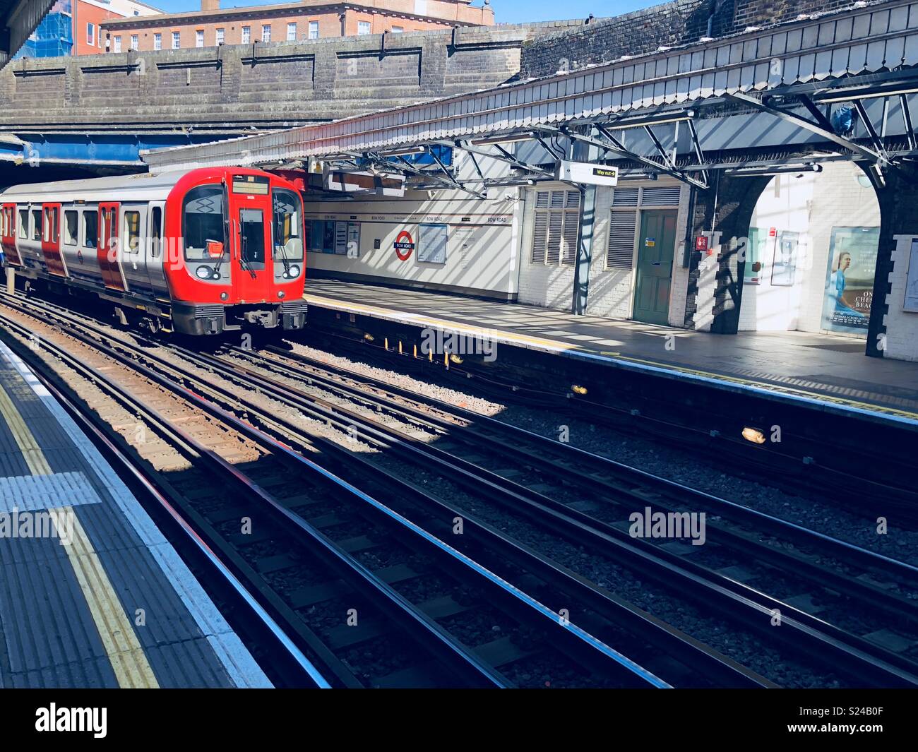 London Underground Tube Train High Resolution Stock Photography and Images - Alamy