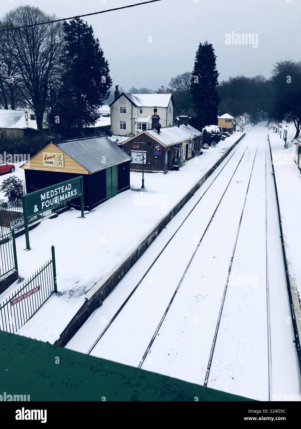 Steamline train hi-res stock photography and images - Alamy