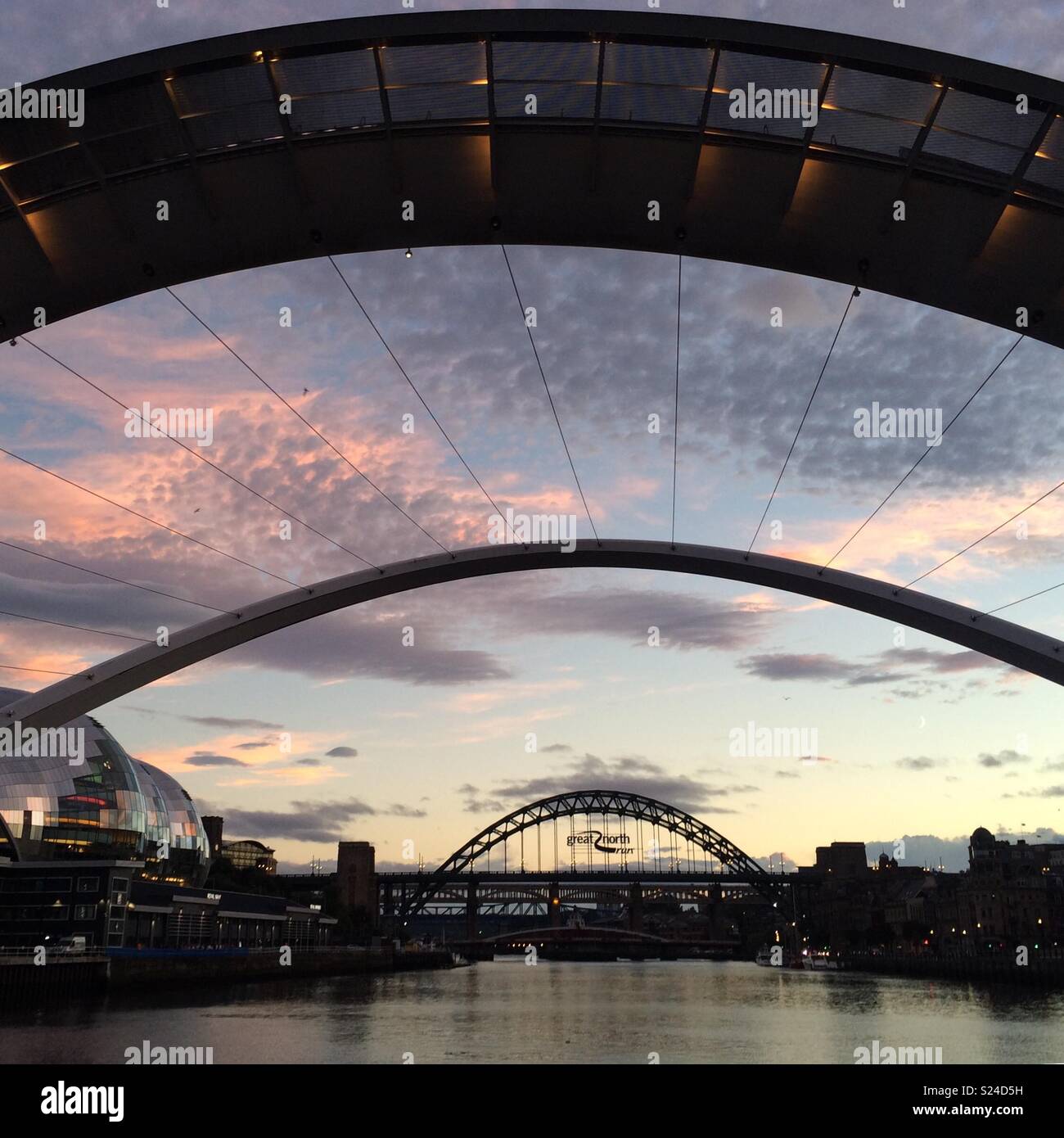 Newcastle tyne bridges hi-res stock photography and images - Alamy