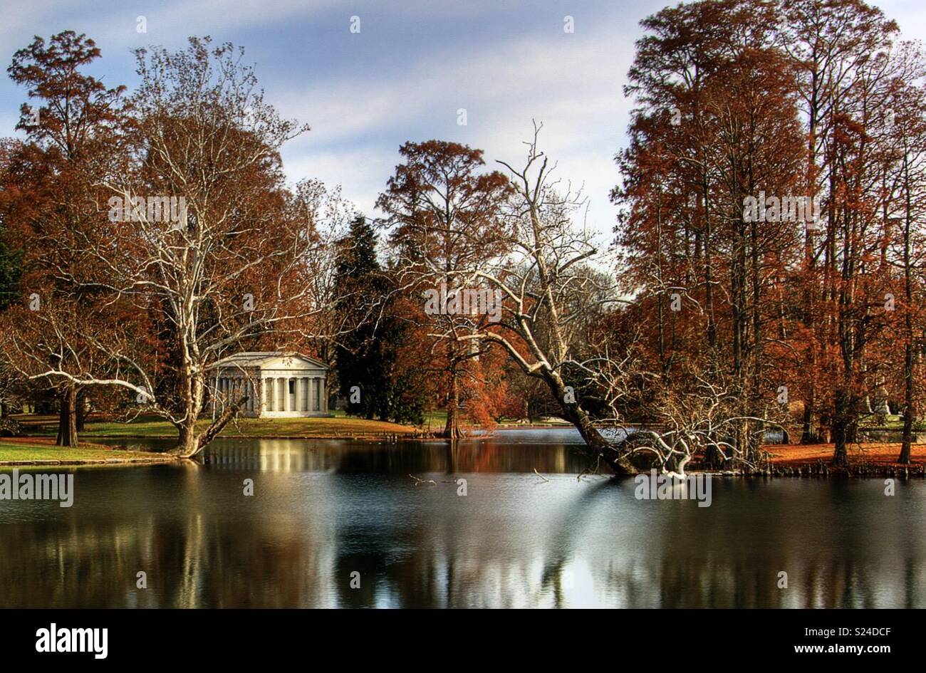Fleischmann Mausoleum on Geyser Lake in Spring Grove Cemetery ...