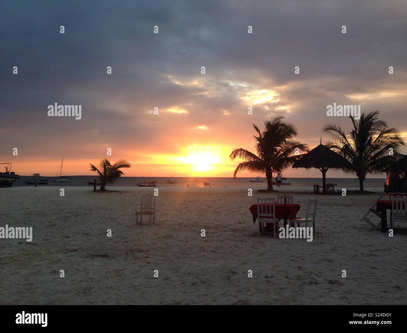 Zanzibar, tanzania sunset hi-res stock photography and images - Alamy
