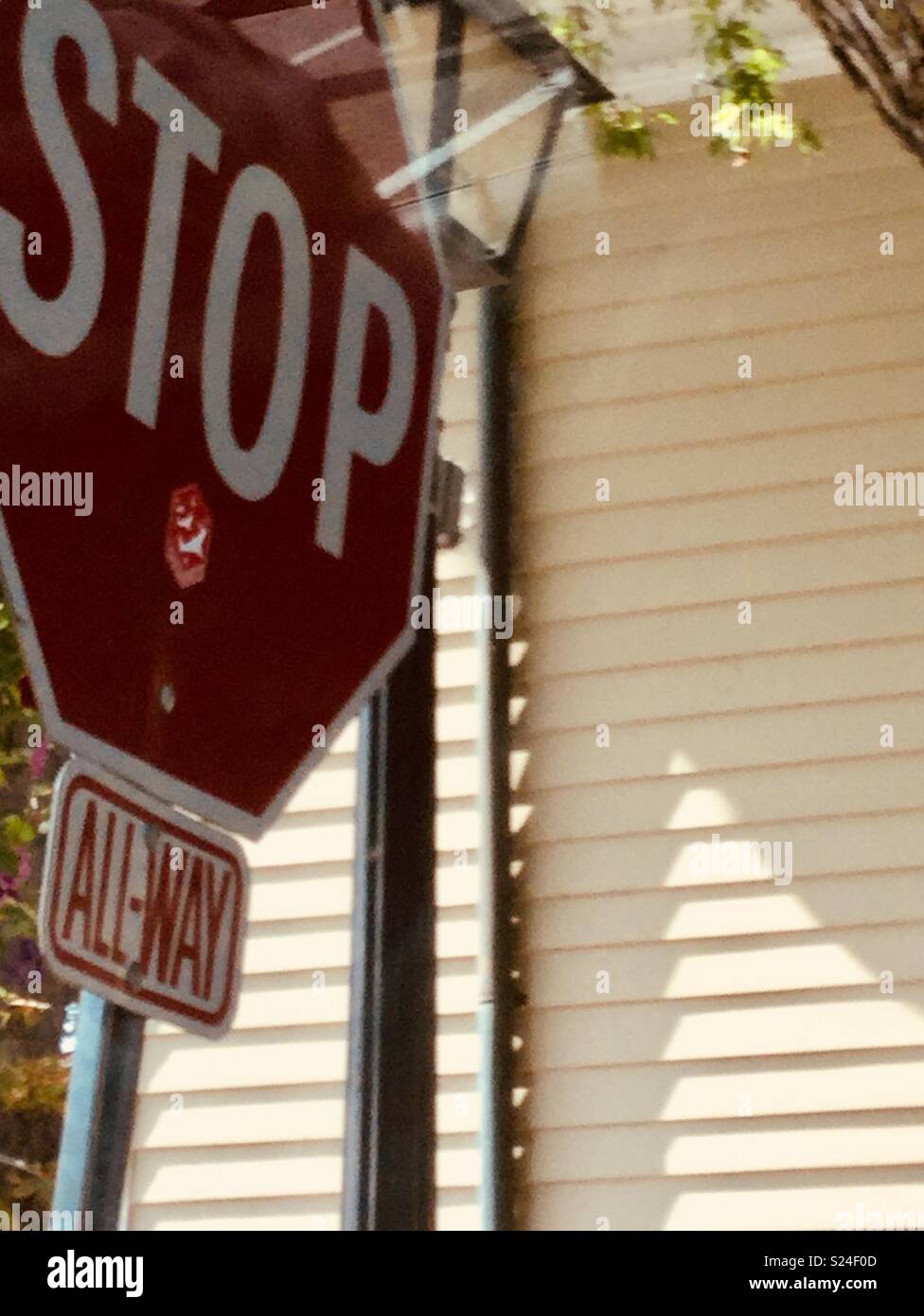 Canadian stop sign hi-res stock photography and images - Alamy