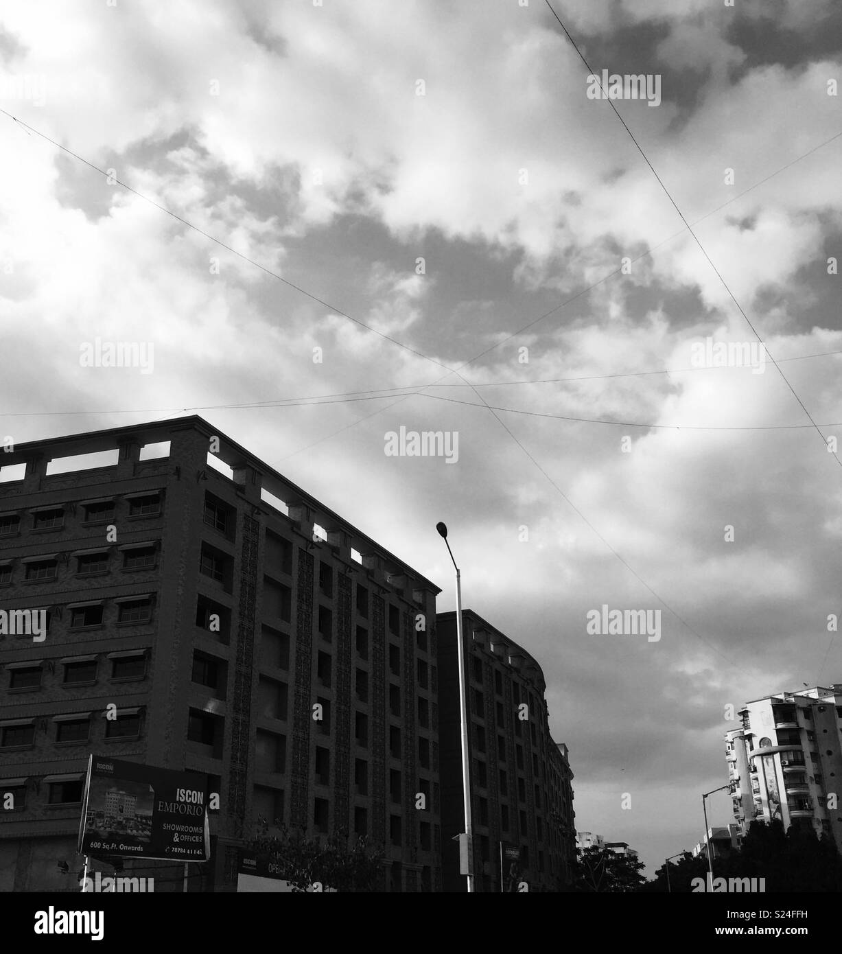 Monsoon building hi-res stock photography and images - Alamy