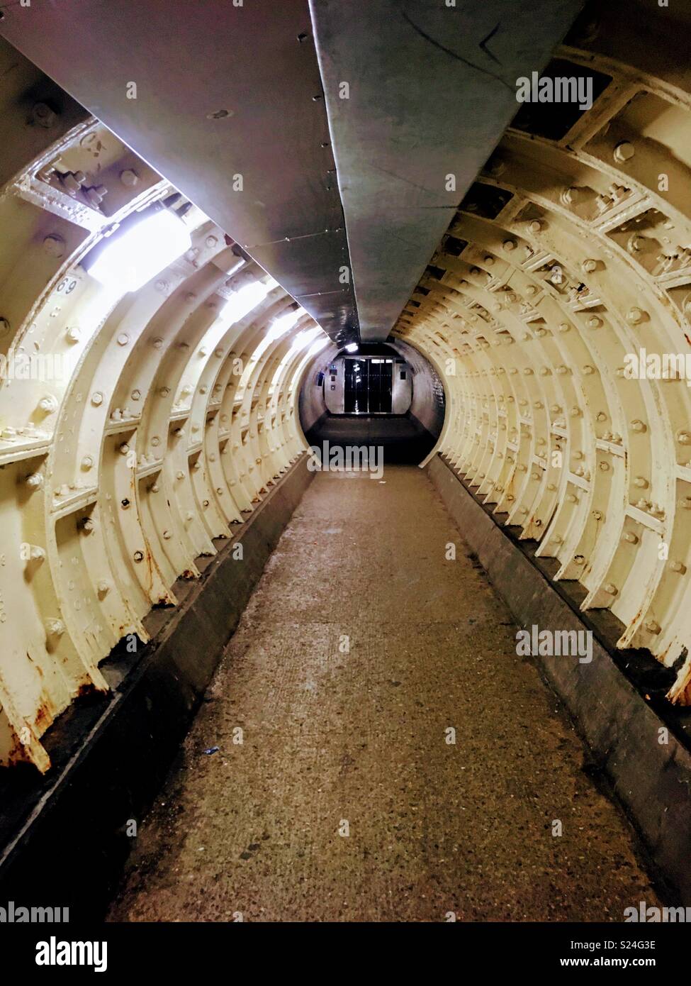 Civil war tunnel hi-res stock photography and images - Alamy