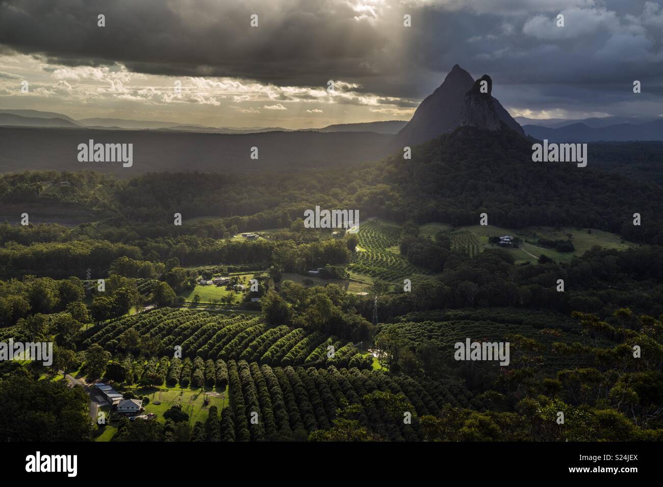 View from Mt Ngun Ngun, Queensland, Australia Stock Photo - Alamy