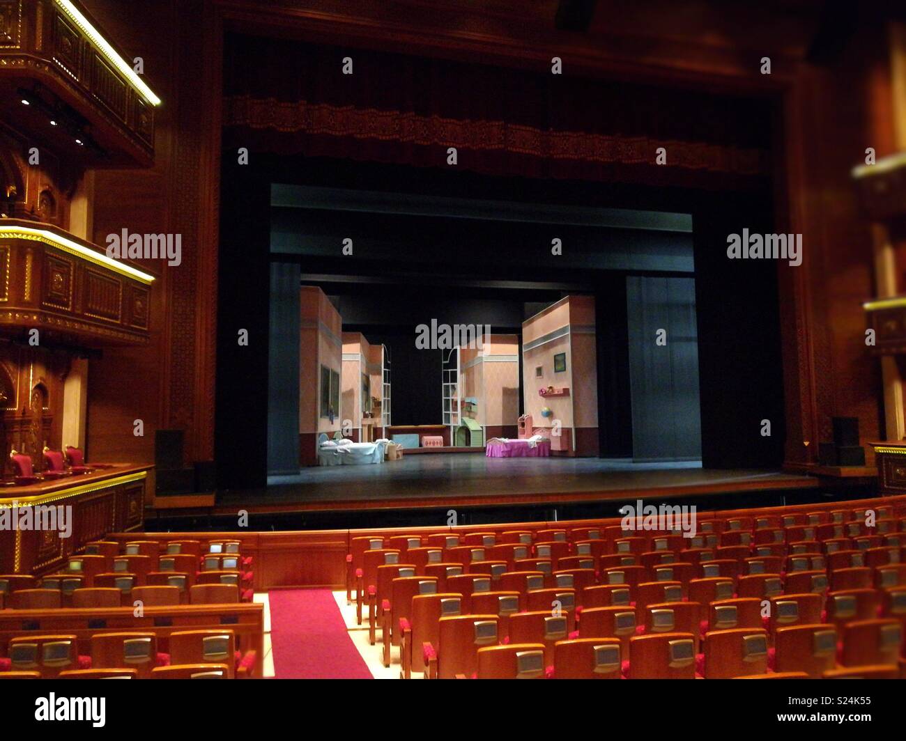 Muscat Royal opera house Stock Photo - Alamy