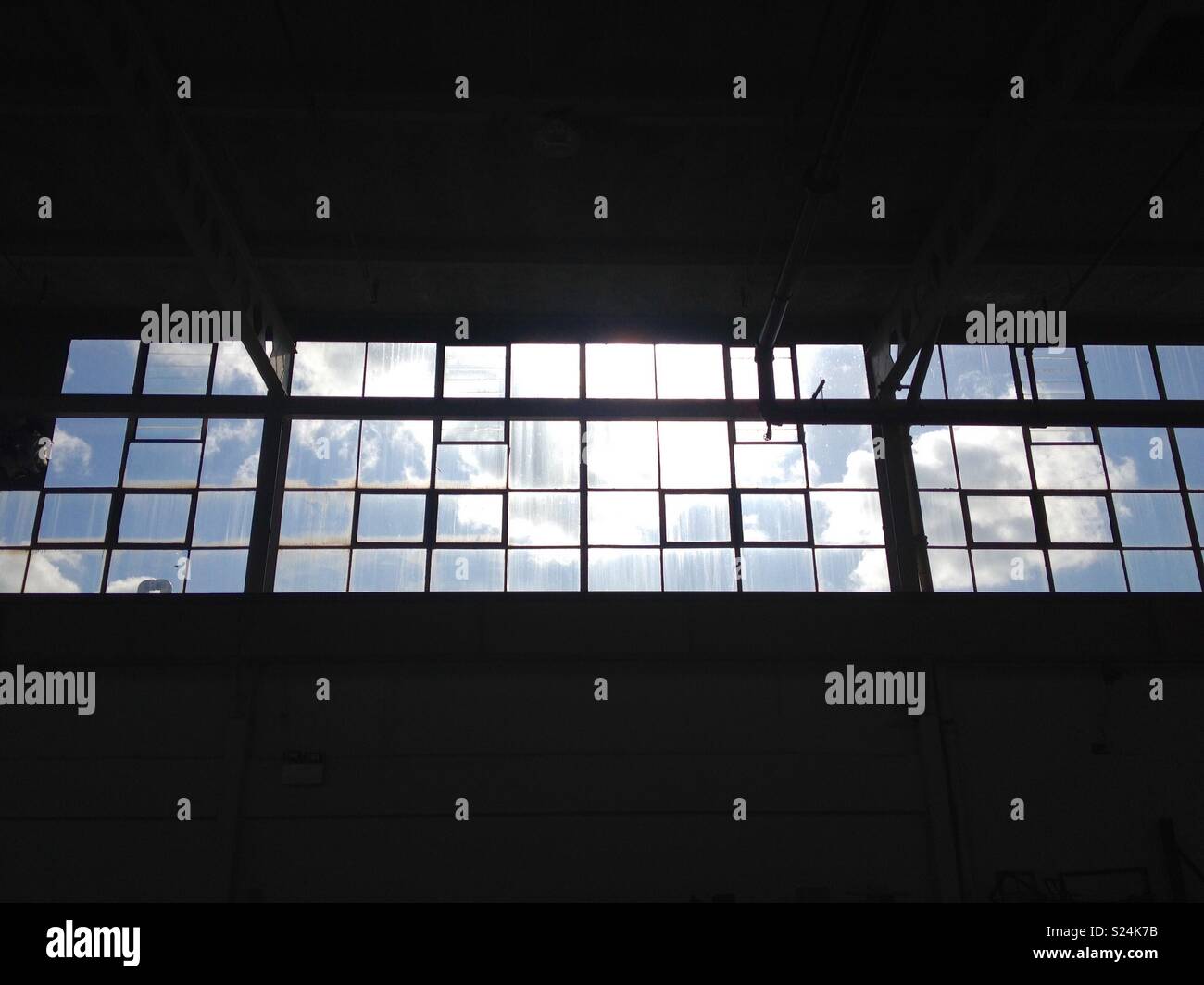 Industrial windows hi-res stock photography and images - Alamy