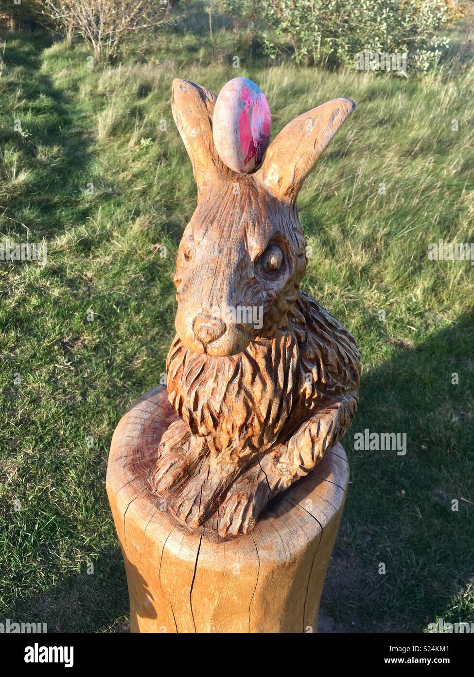 Rabbit sculpture hi-res stock photography and images - Alamy