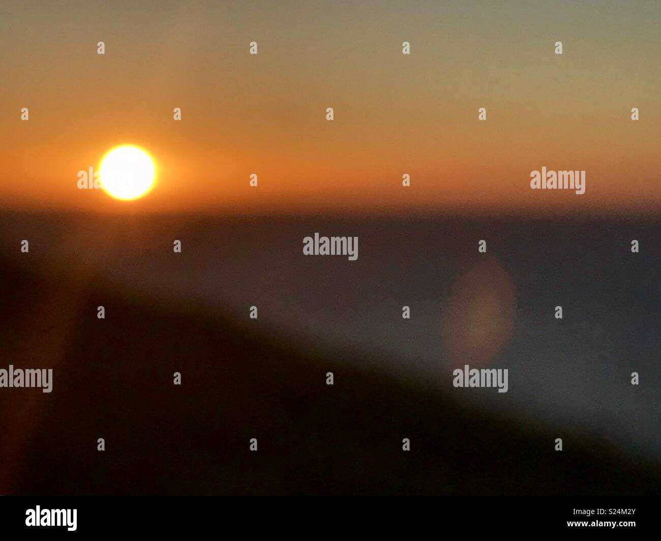 Cold early morning hi-res stock photography and images - Alamy