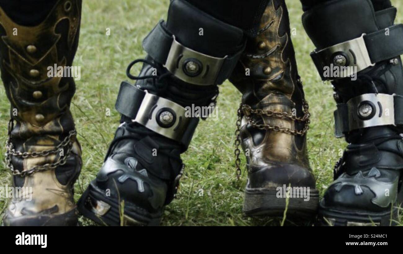 Leather with metal buckles hi-res stock photography and images - Alamy