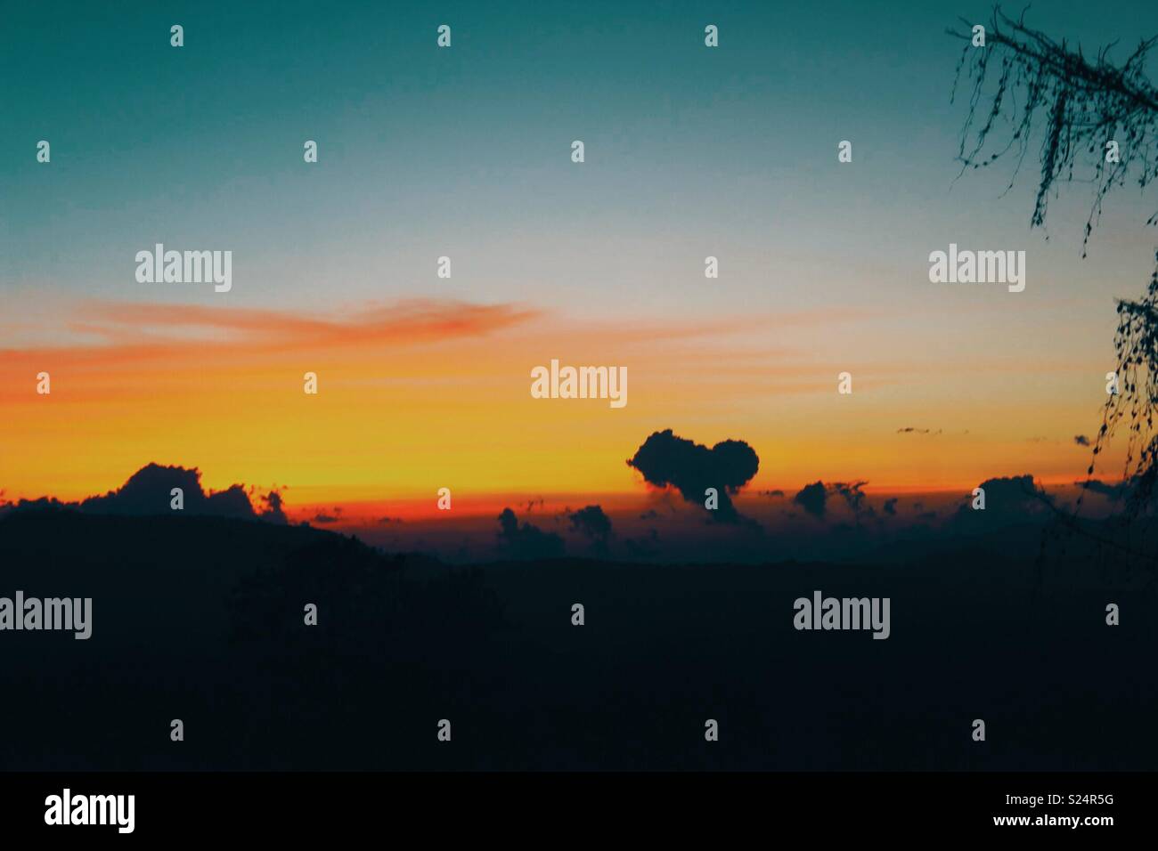 Warm colors of sunset hi-res stock photography and images - Alamy