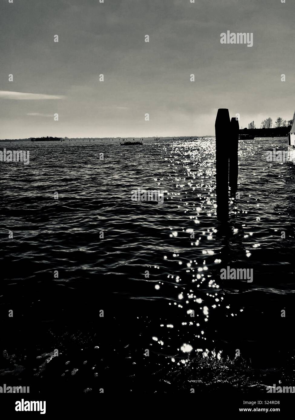 Sun shimmering hi-res stock photography and images - Alamy