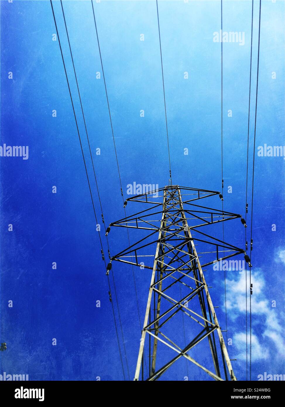 Electricity pylon tower hi-res stock photography and images - Alamy