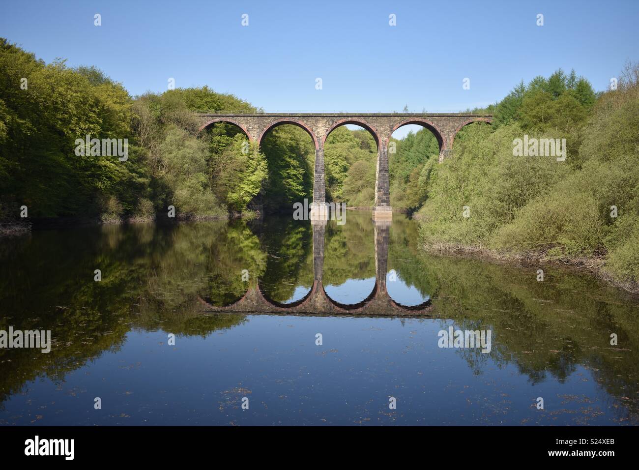 Edgworth viaduct hi-res stock photography and images - Alamy