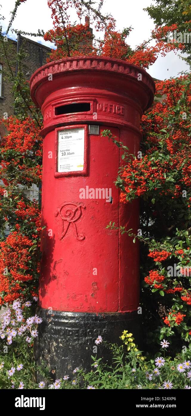 Red letter box, Hampstead, London Stock Photo - Alamy
