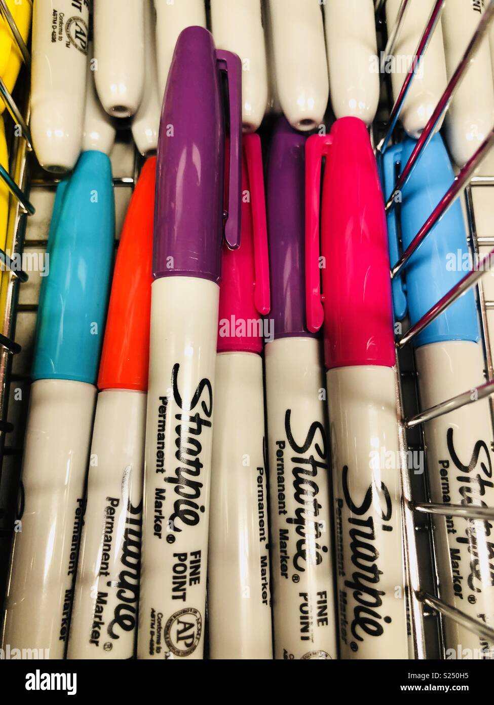 Sharpie pen hi-res stock photography and images - Alamy