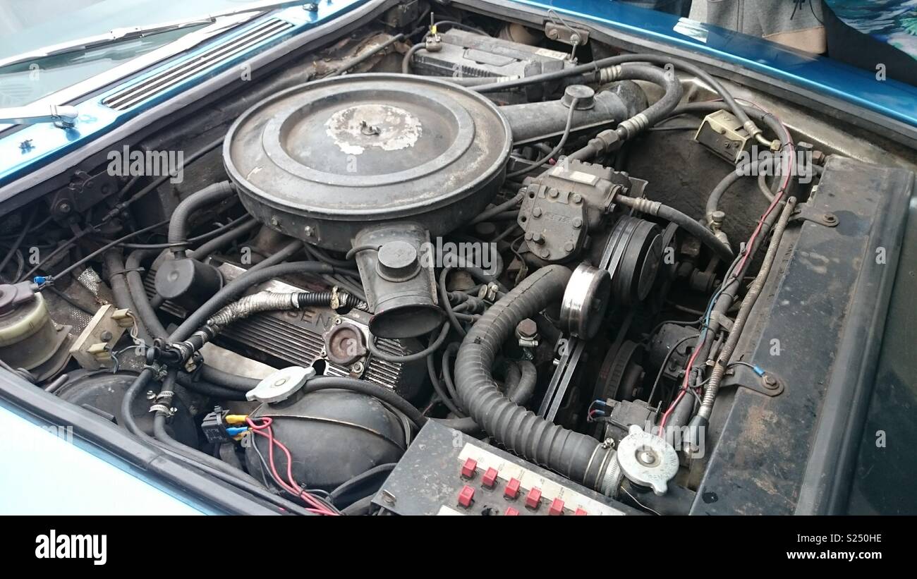 Jensen Interceptor Engine