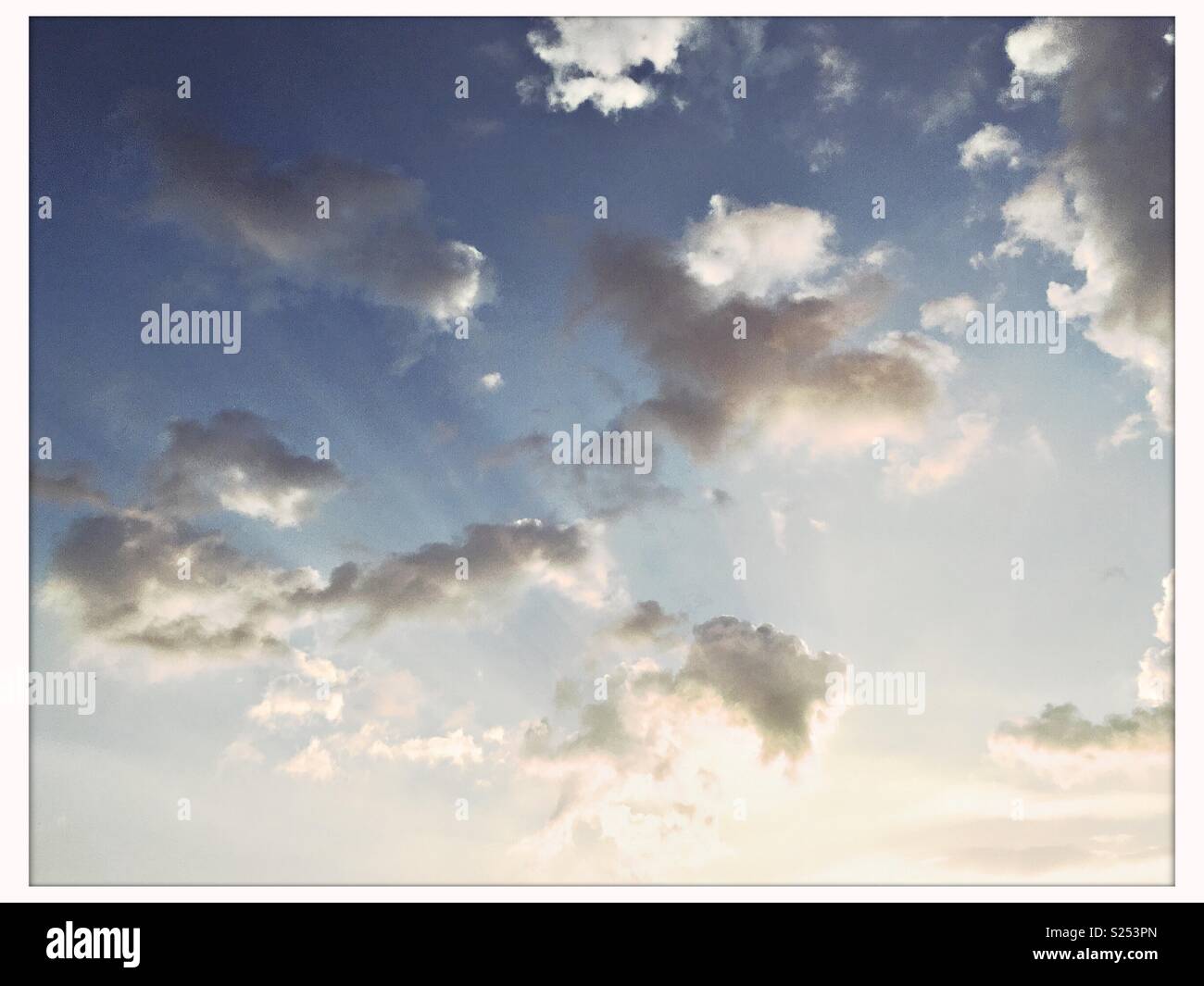 Sky pattern hi-res stock photography and images - Alamy