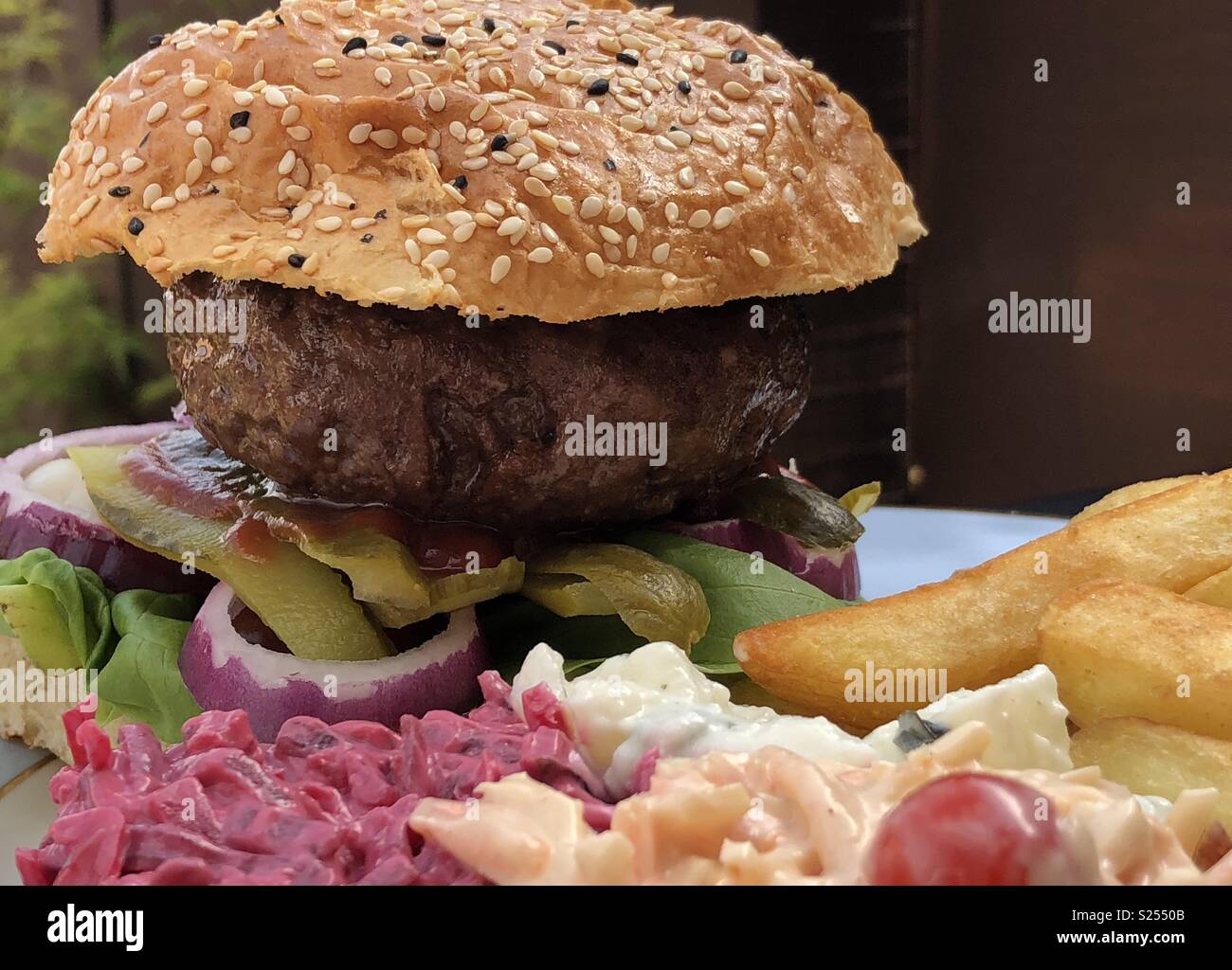 Beef Burger, Chips & ‘Slaw Outside Stock Photo - Alamy