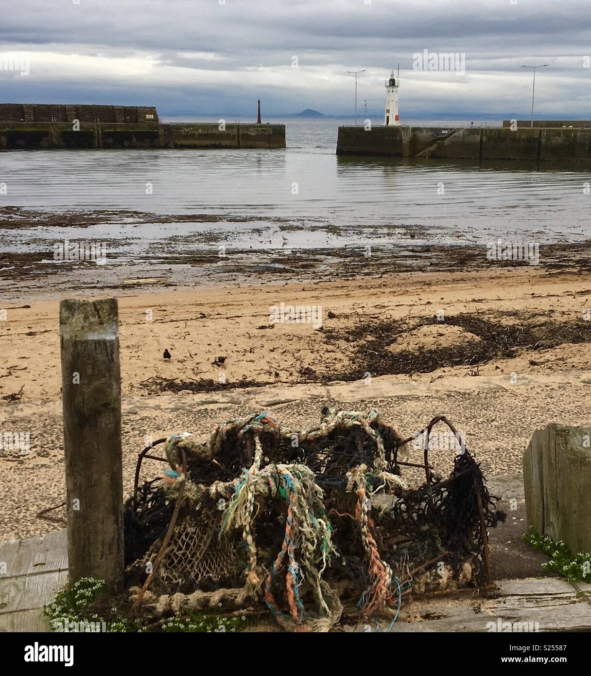 Anstruther Lighthouse High Resolution Stock Photography and Images - Alamy