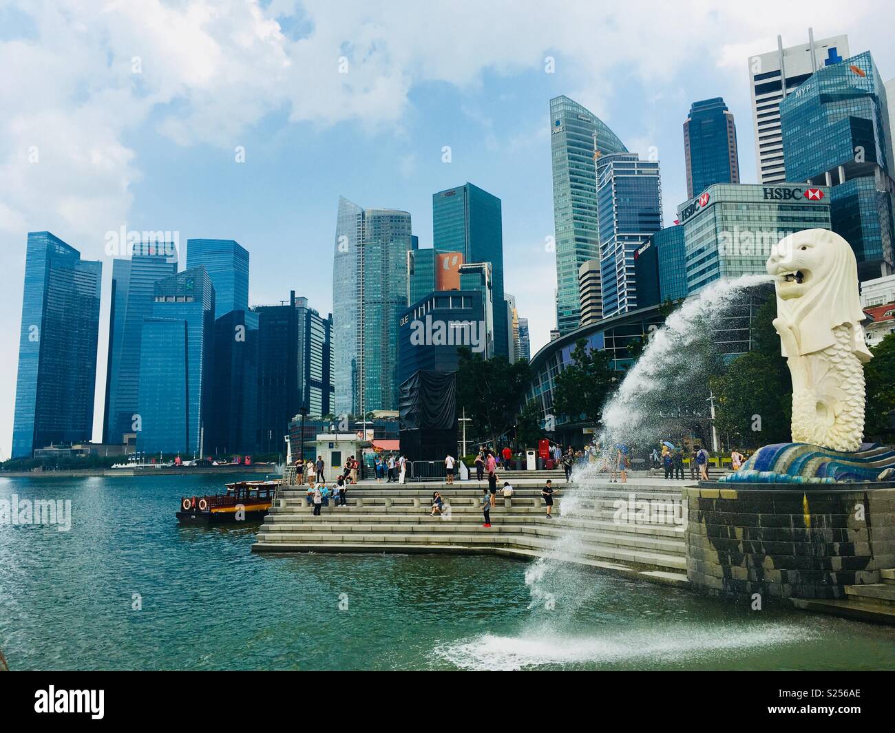 Singapore merlion hi-res stock photography and images - Alamy