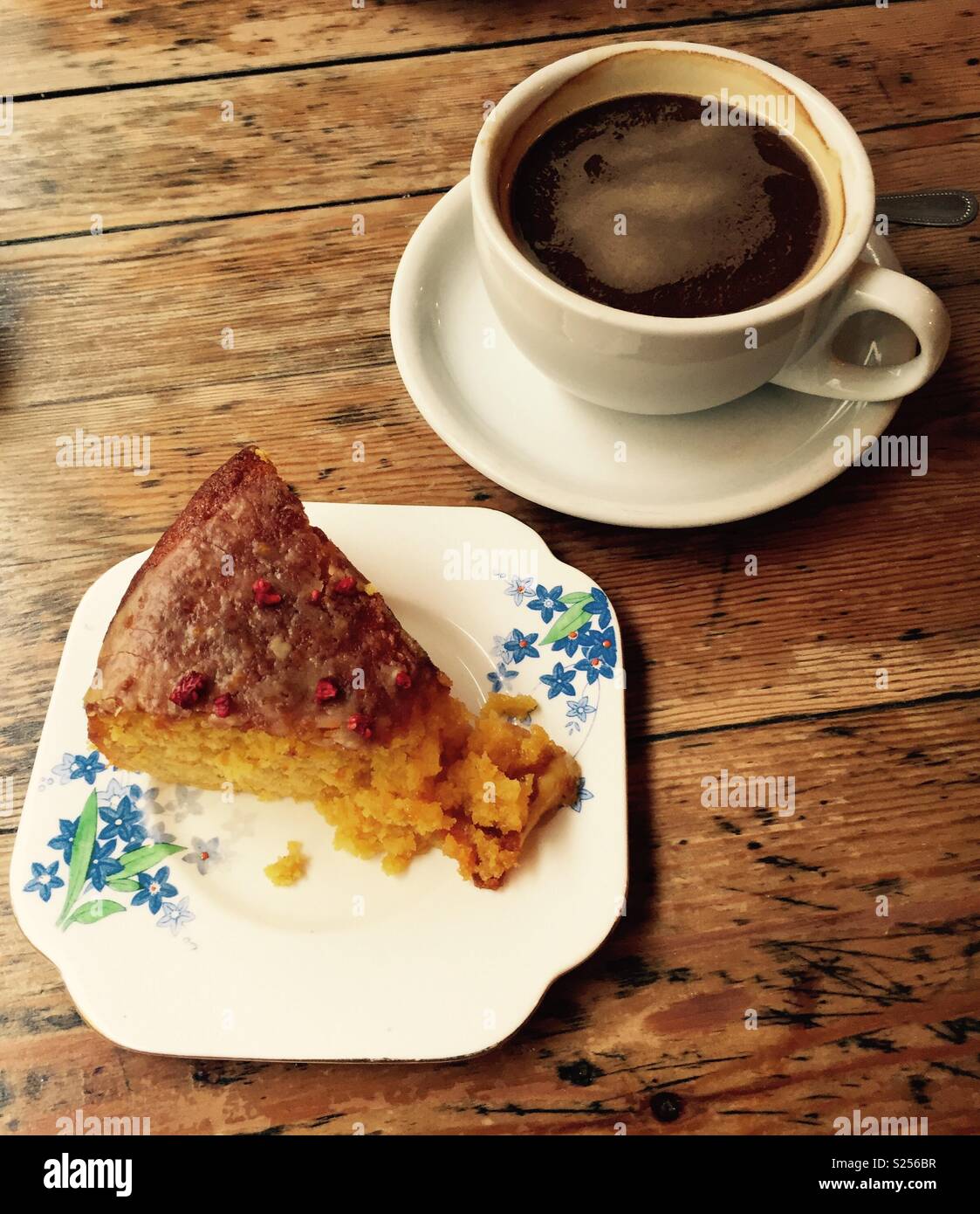 Coffee and cake Stock Photo - Alamy