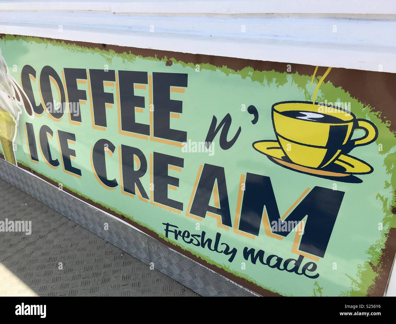 Coffee n ice cream sign Stock Photo - Alamy
