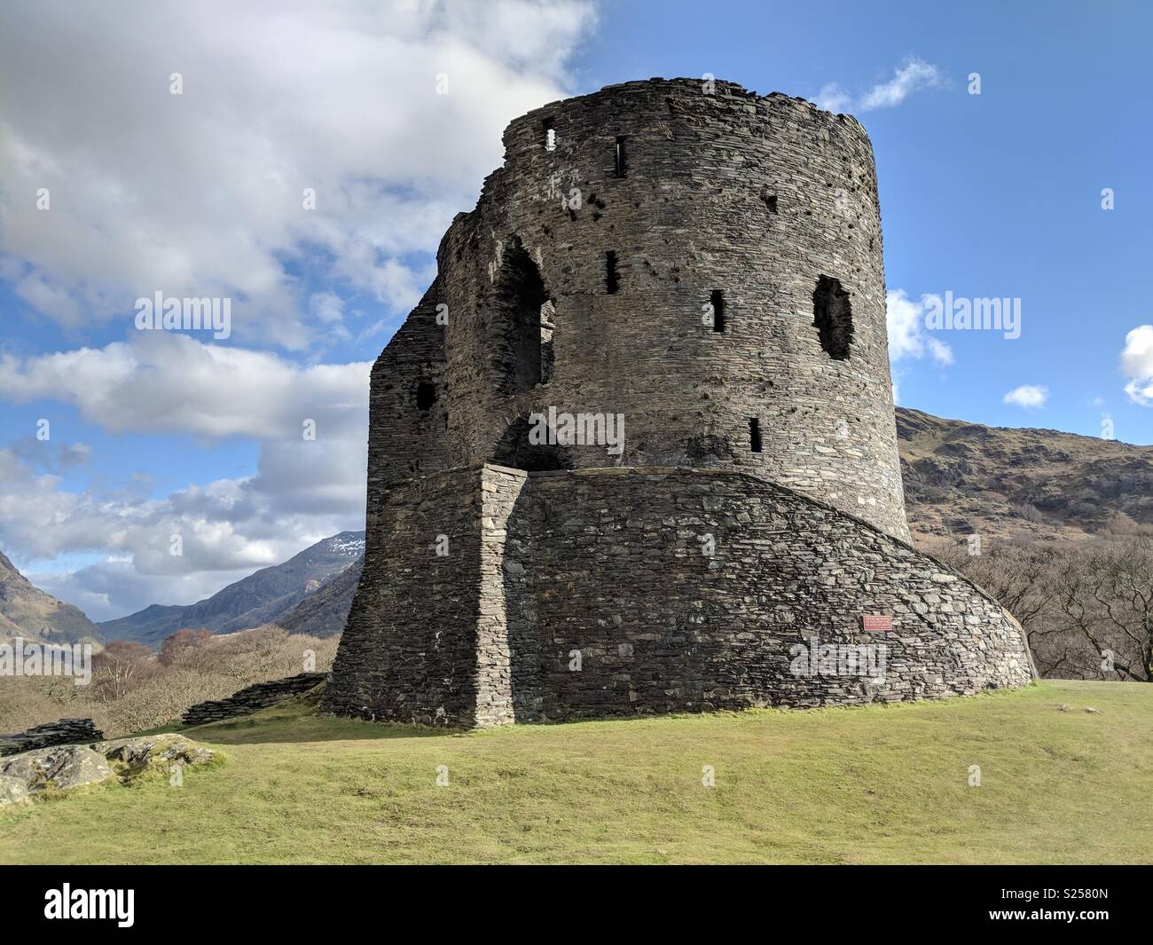 Dolbadarn castle fortress hi-res stock photography and images - Alamy