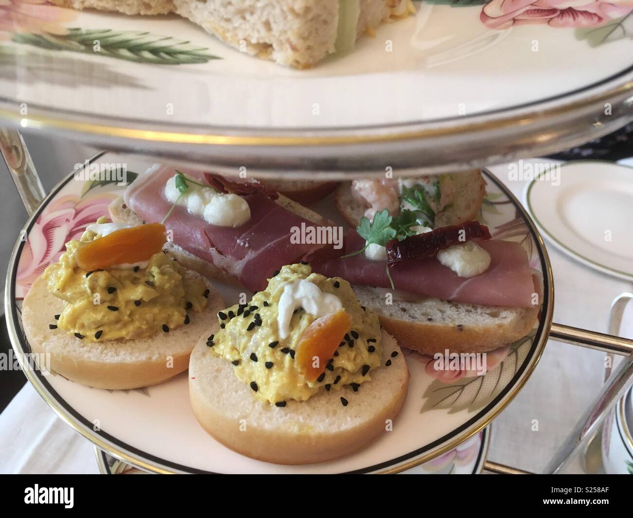 Tea snacks hi-res stock photography and images - Alamy