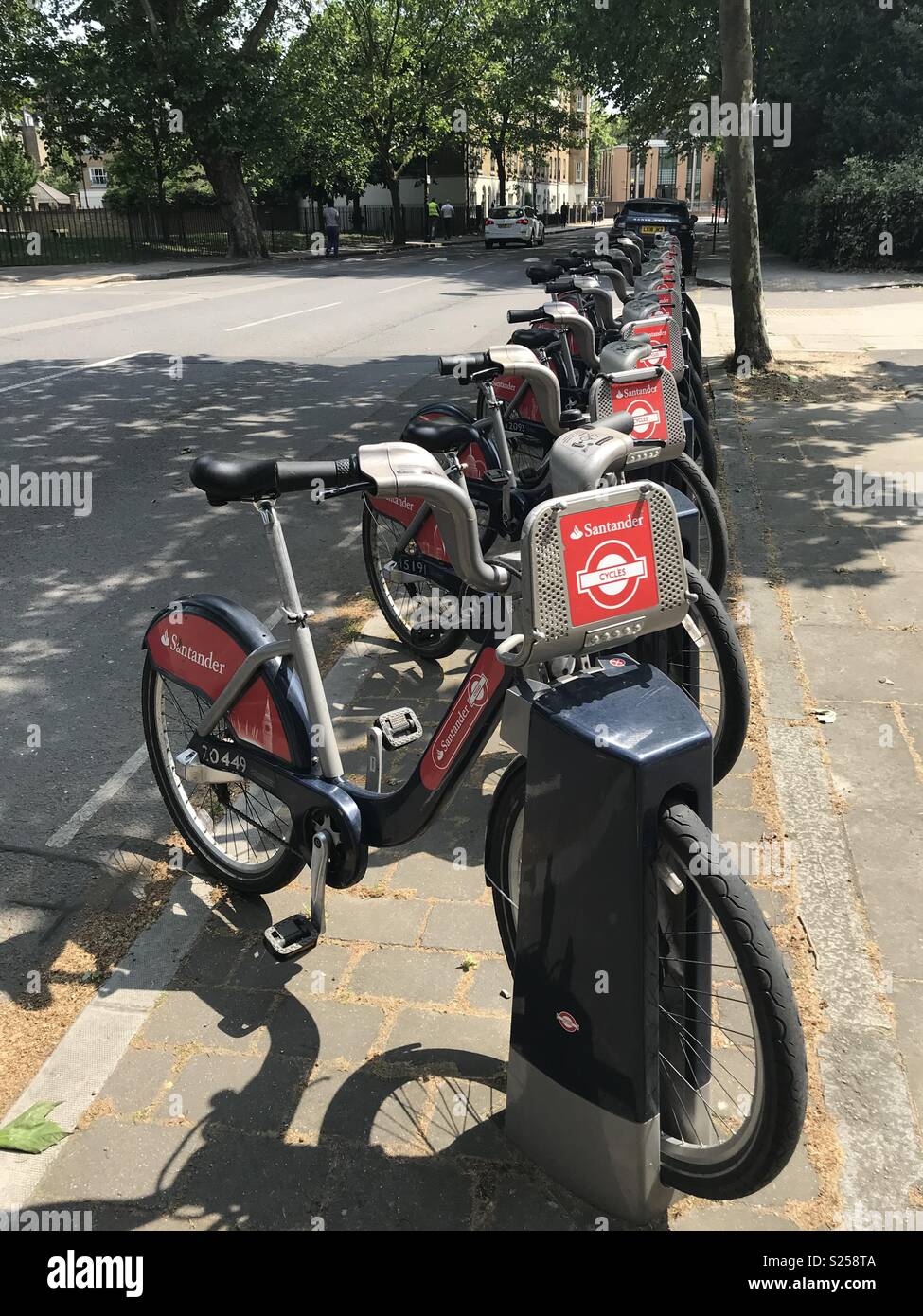 Santander bike hire stand hi-res stock photography and images - Alamy