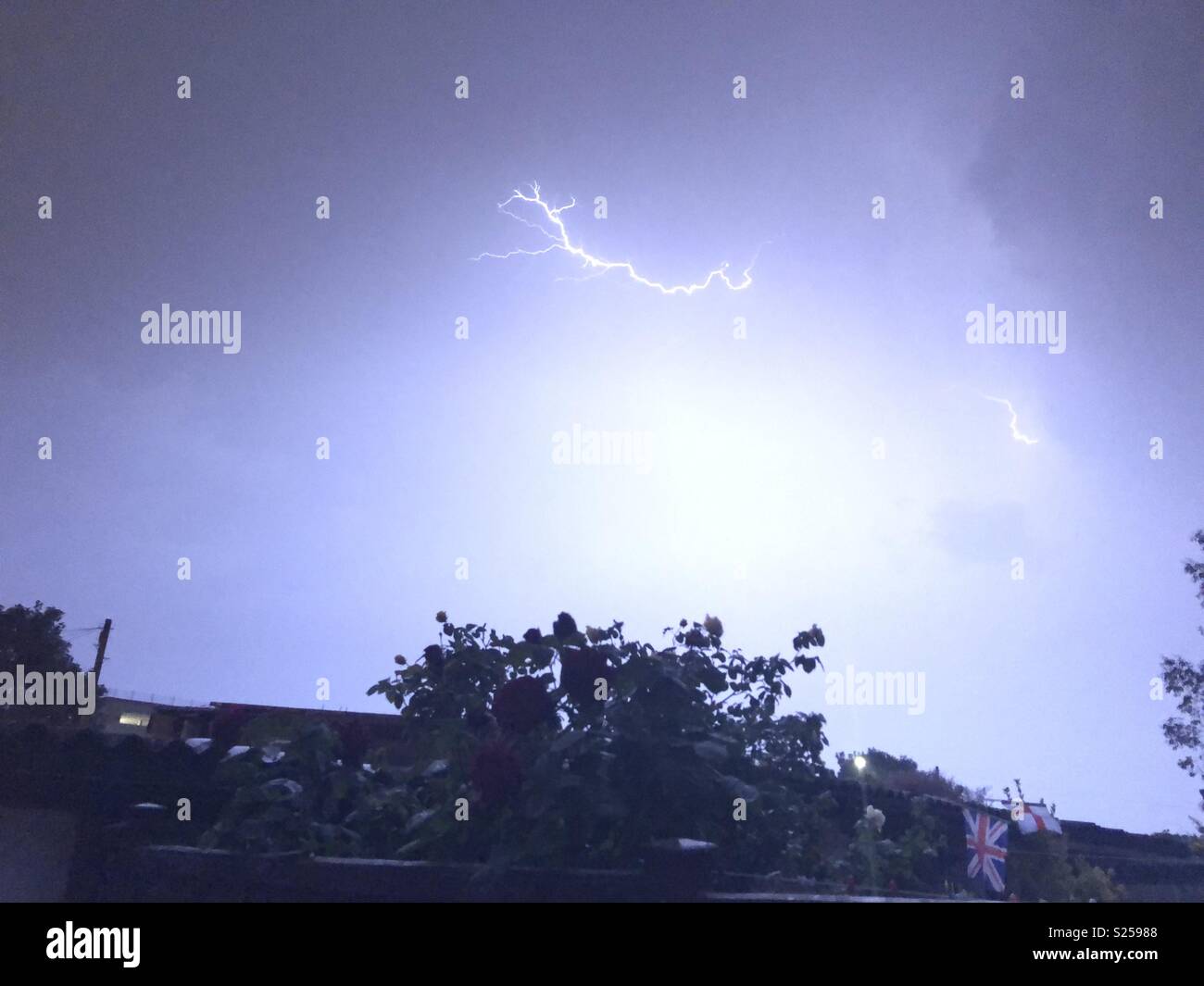 London Thunderstorm Stock Photos & London Thunderstorm Stock Images - Alamy