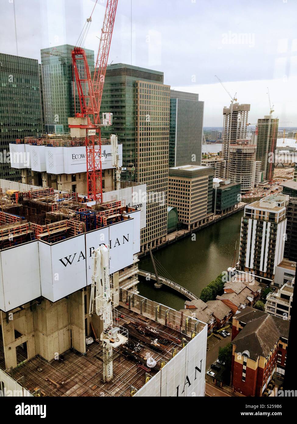 Construction Activity at Canary Wharf London Stock Photo - Alamy