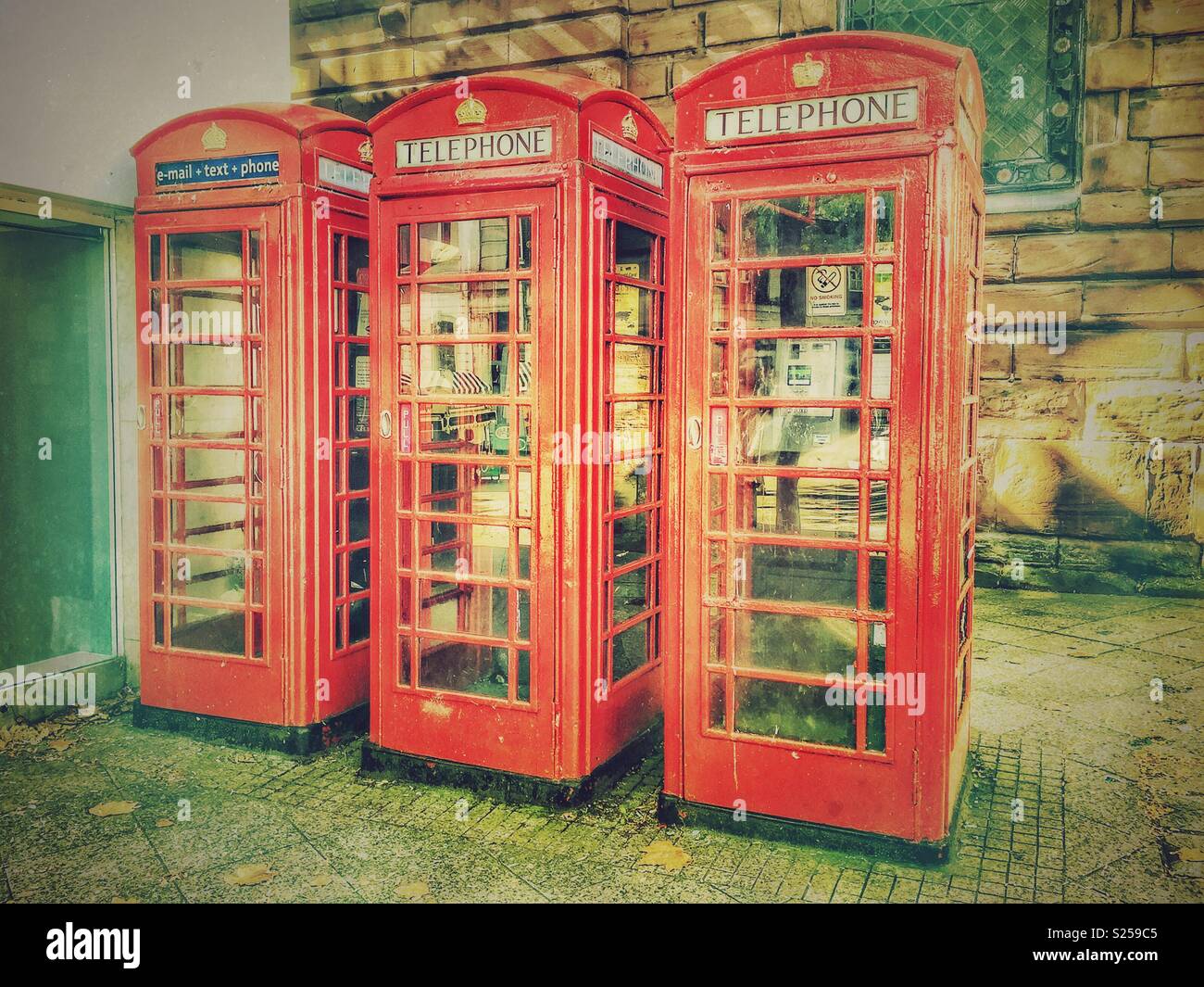 English red telephone boxes Stock Photo - Alamy