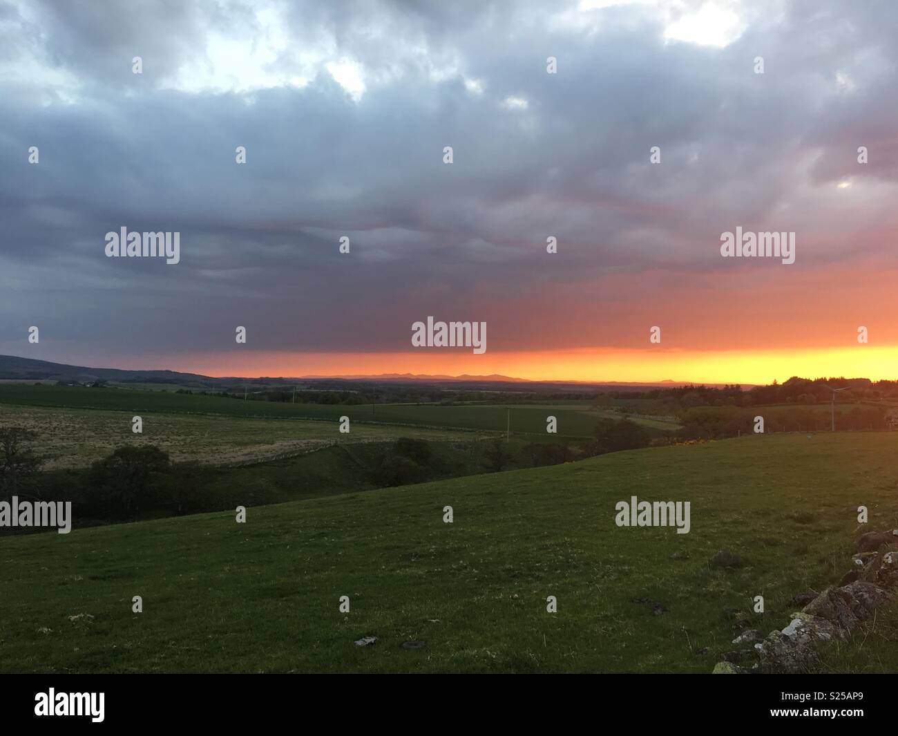 Pentland hills edinburgh hi-res stock photography and images - Alamy