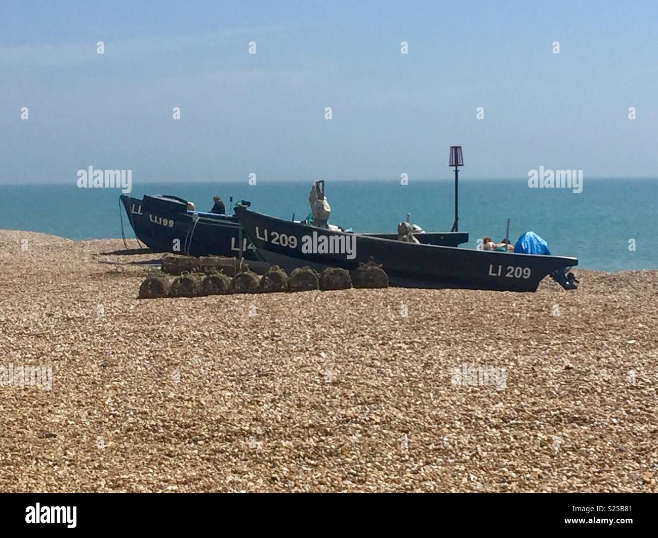 Fishing boat seaside hi-res stock photography and images - Alamy