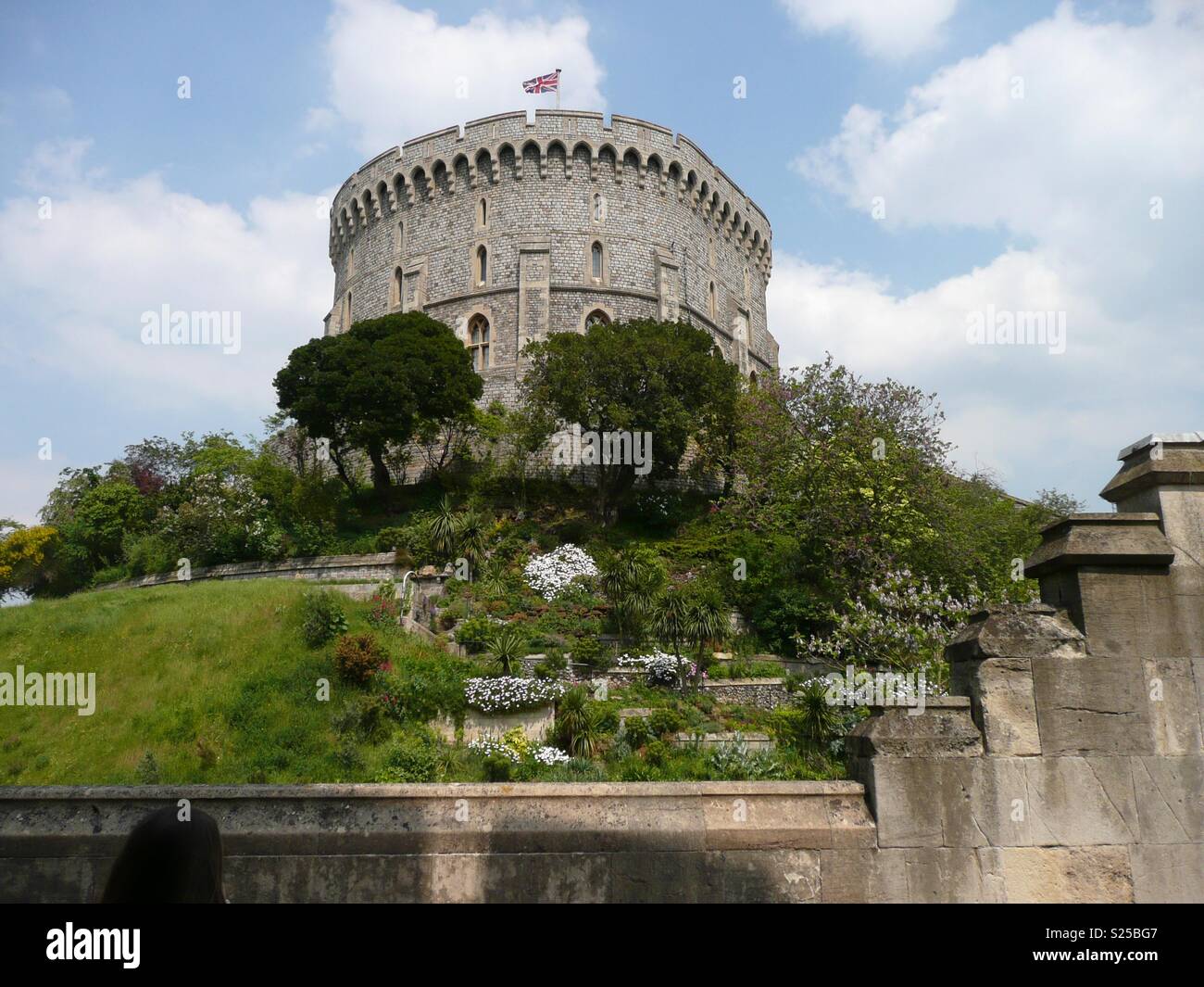 Windsor castle grounds hi-res stock photography and images - Alamy