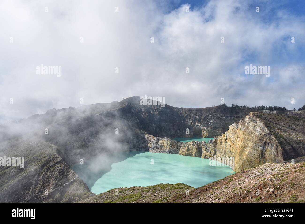 Kelimutu lake hi-res stock photography and images - Alamy