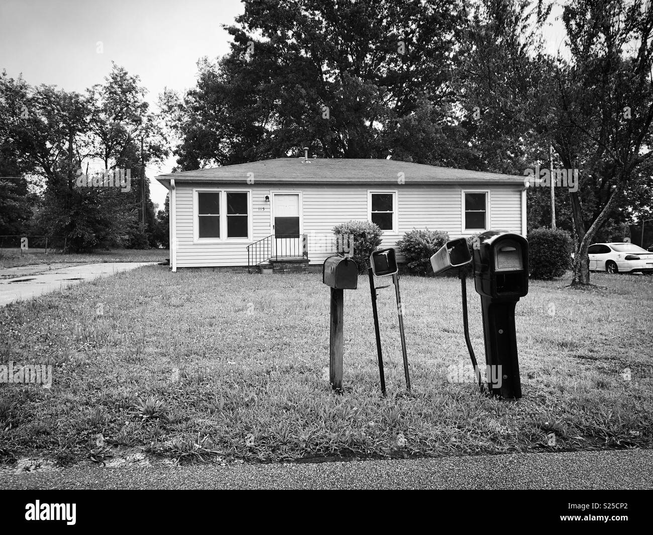 Small empty vacant house Stock Photo - Alamy