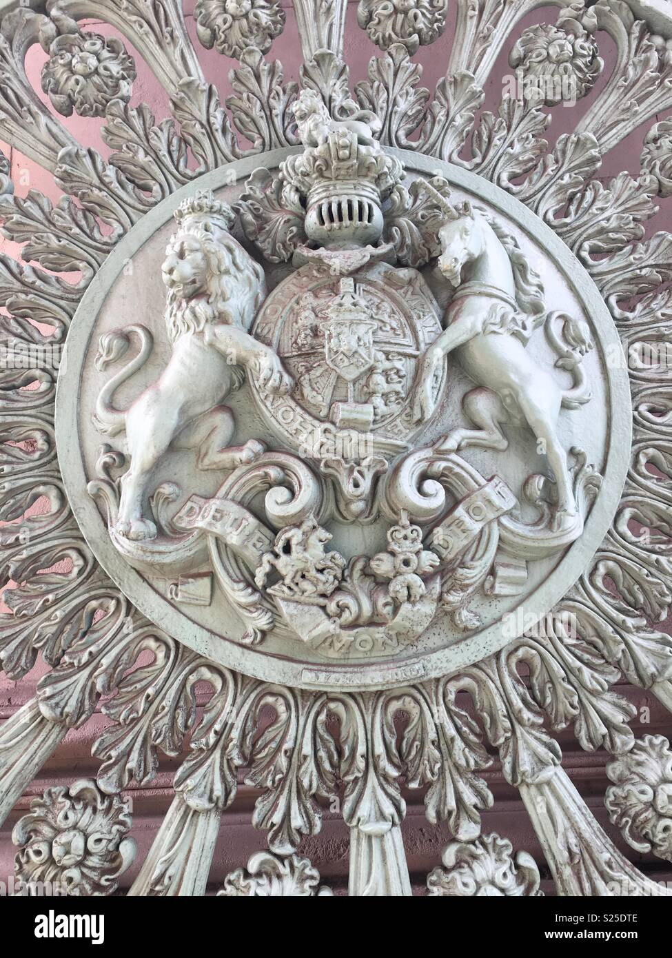 Royal Crest High Resolution Stock Photography and Images - Alamy