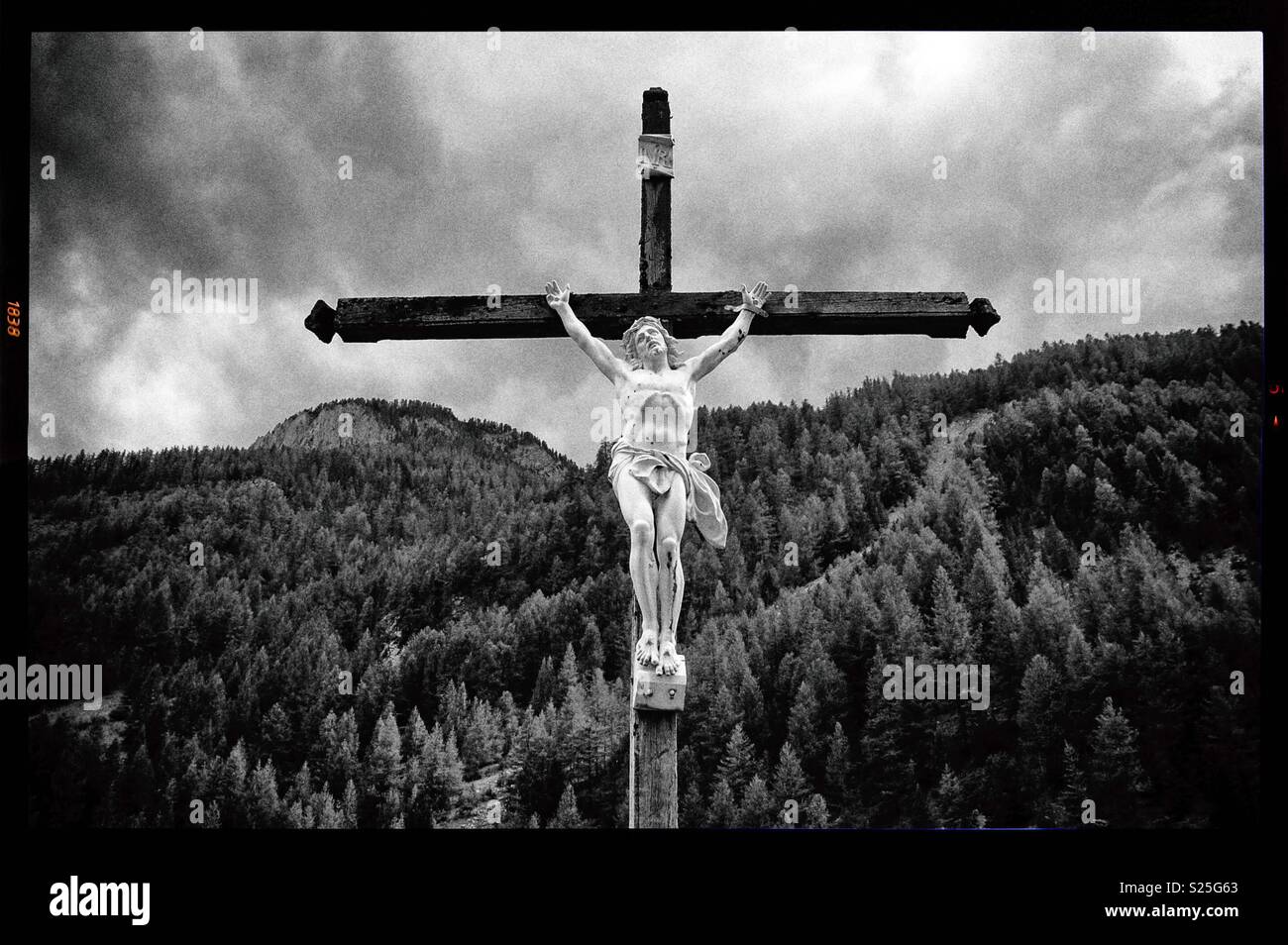 Jesus on the cross hi-res stock photography and images - Alamy